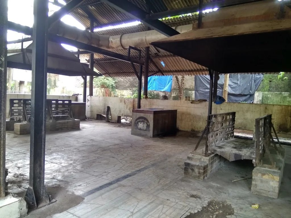 Sion Hindu Cemetery or Cremation Ground In Mumbai | Last Journey